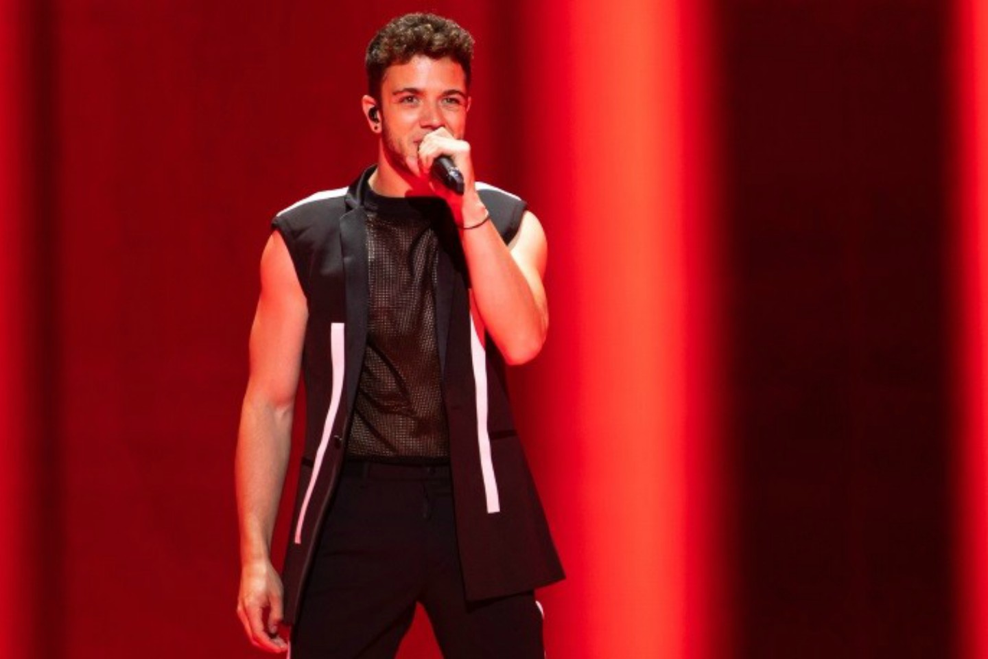 Το "She Got Me" του Luca Hänni στο Top 10 του Shazam Greece! - tralala.gr