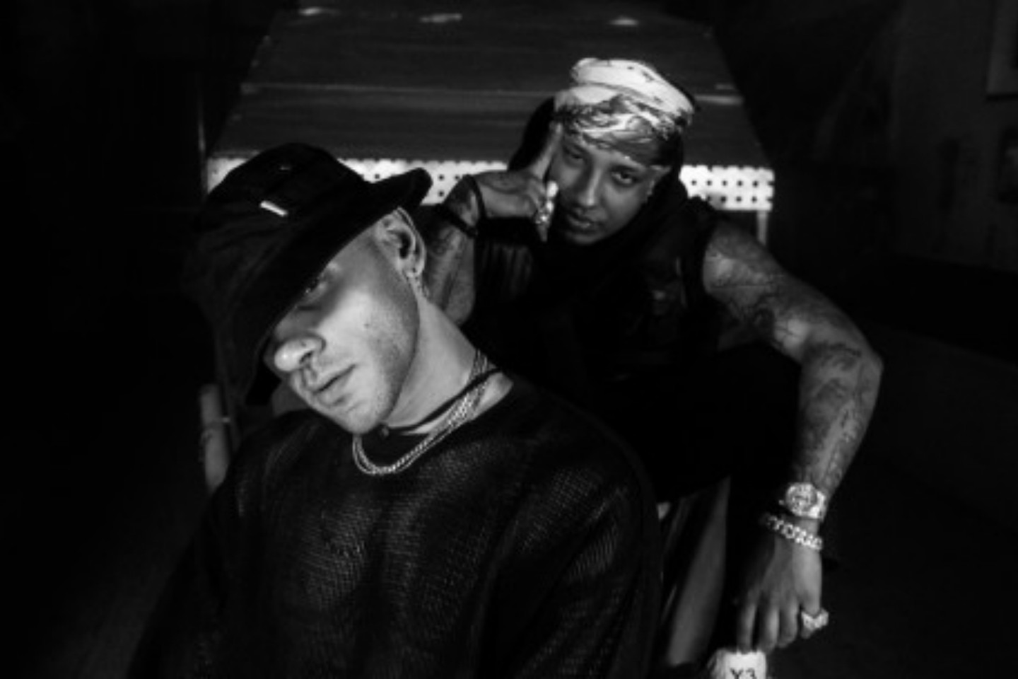 Το «Supernova» των Light & Hawk στα καλύτερα albums παγκοσμίως ...